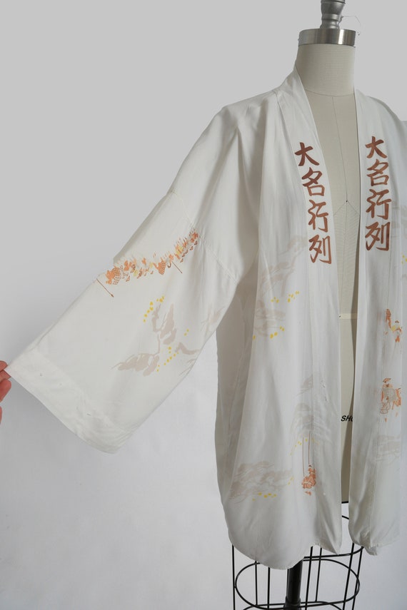 Vintage Chinese white Daimyo Ranks print rayon kimono… - Gem