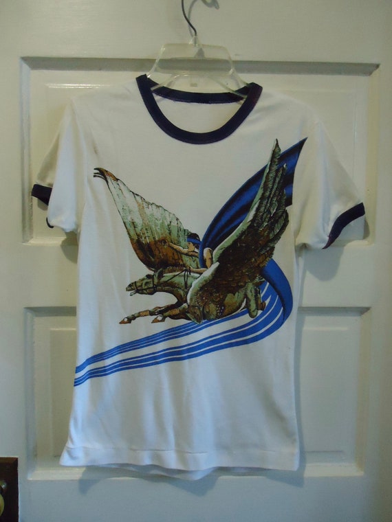 Vintage fantasy graphic shirt - Gem