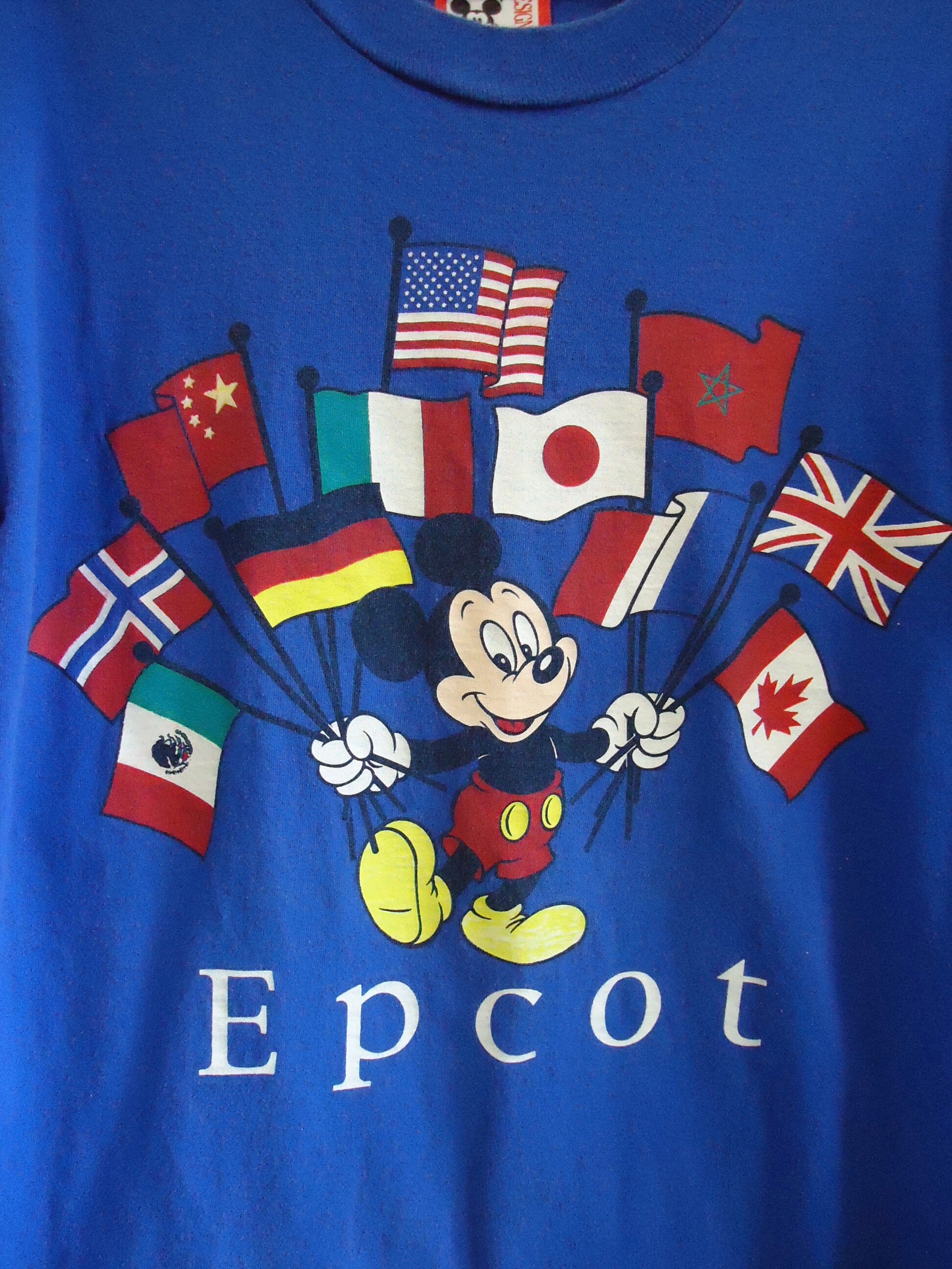 Vintage 90s Mickey Mouse EPCOT Flags Tourist T Shirt Made in USA Sz S/M ...