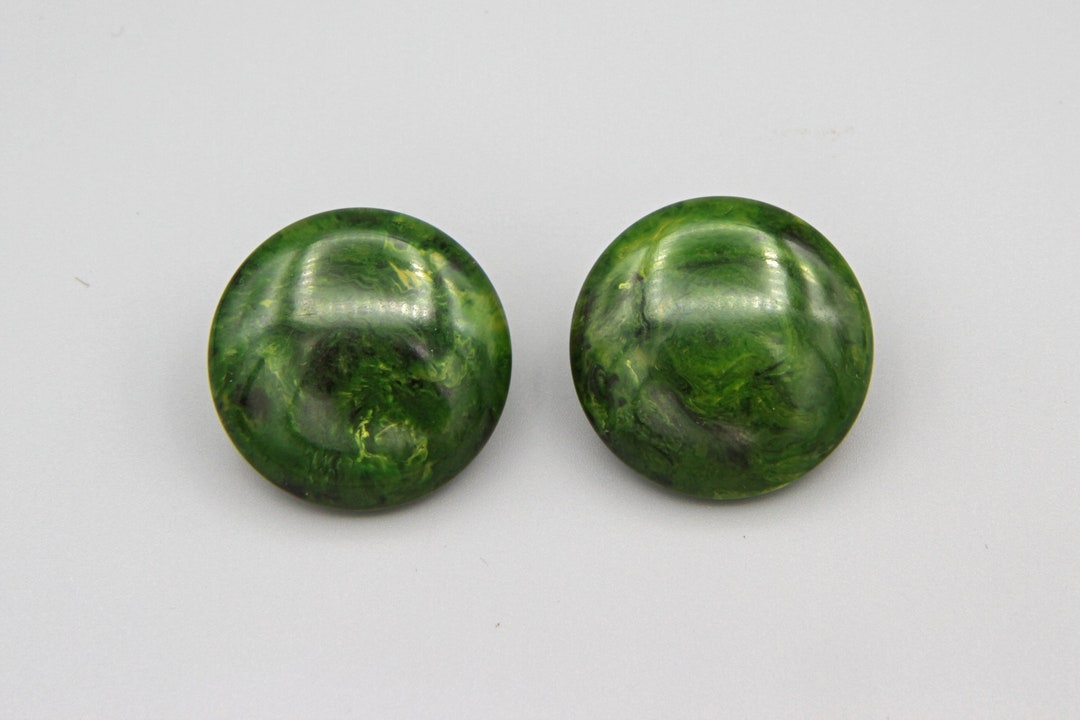Vintage 1940s Modeled Green Bakelite Earrings, Marbled Green Bakelite ...