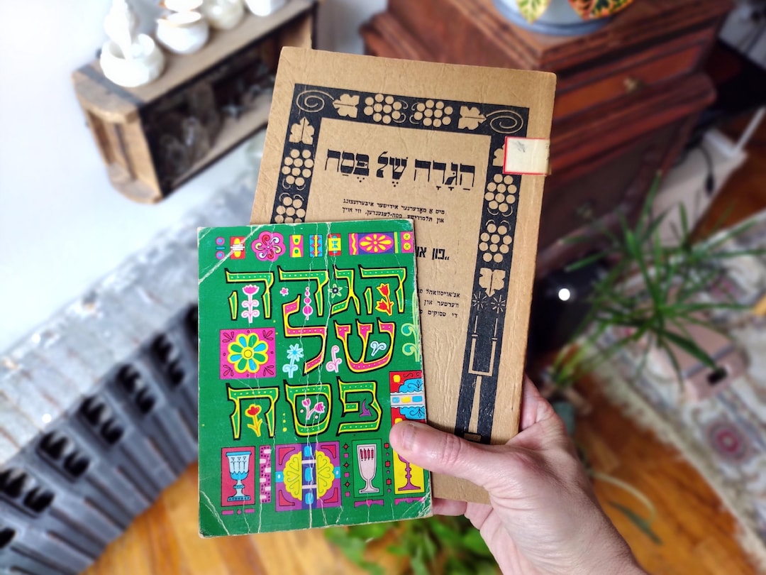 Pair of Vintage Passover Haggadah, Illustrated Jewish Seder Books ...