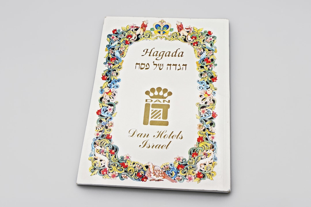 RARE Israel Dan Hotels Hebrew English Illustrated Passover Haggadah ...
