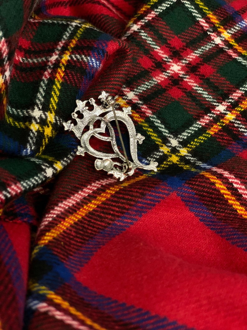 Luckenbooth Scottish Heart Shaped Brooch With Thistle and Crown - Etsy ...
