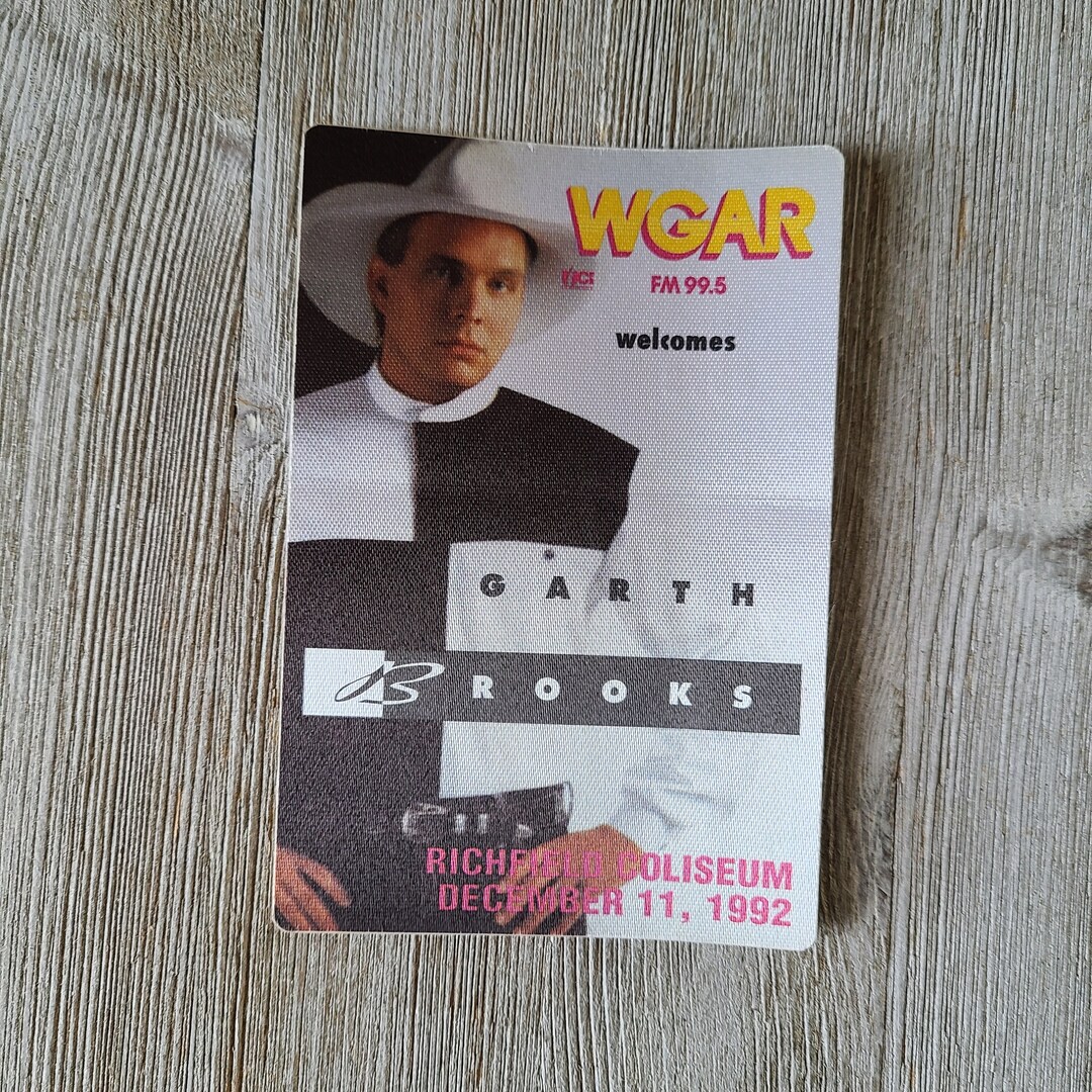 Vintage Garth Brooks Concert Backstage Pass Sticker 1990's Garth Brooks ...