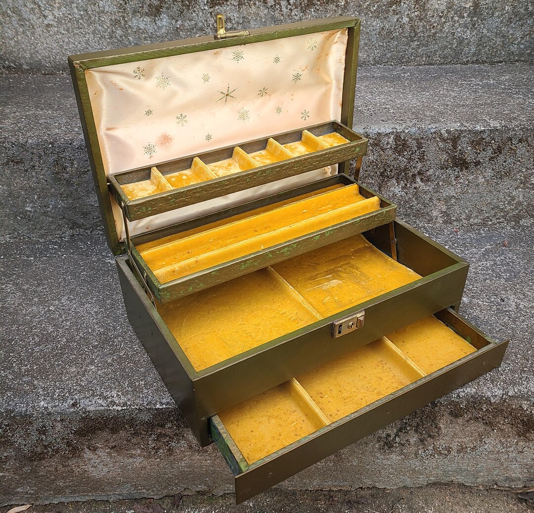 Vintage Green Mele Jewelry Box 1960s Jewelry Boxes Large Jewelry Box ...