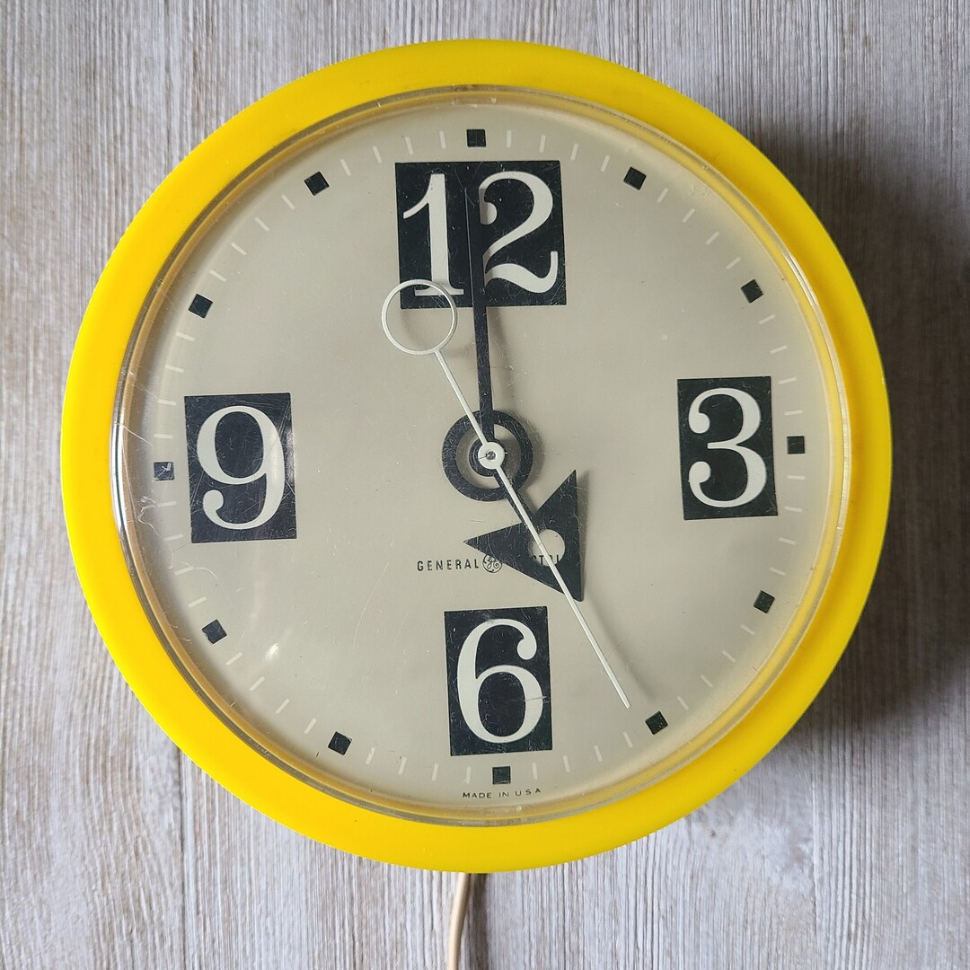 Vintage Yellow Clock Round Yellow Clock 1960's Modern Graphic Clock ...