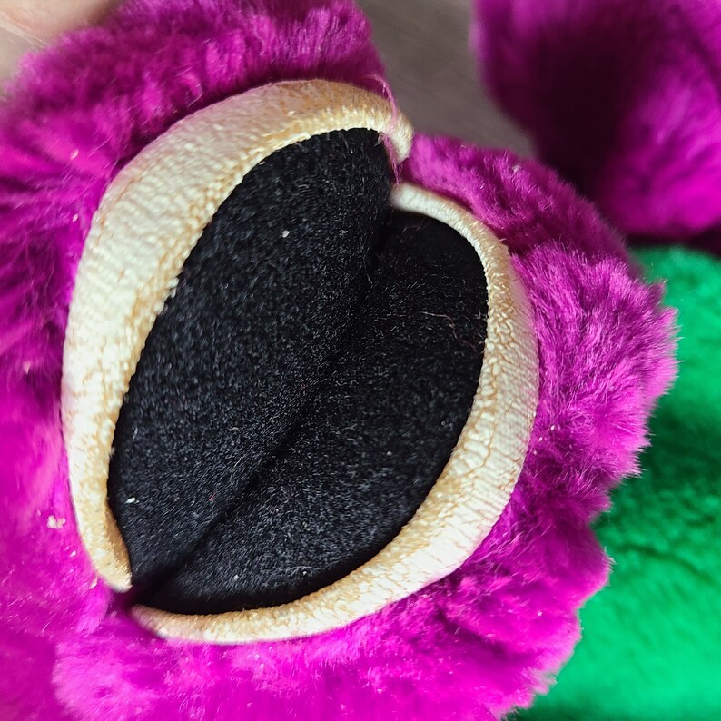 Vintage Barney Puppet 1990's Barney the Purple Dinosaur Hand Puppet ...