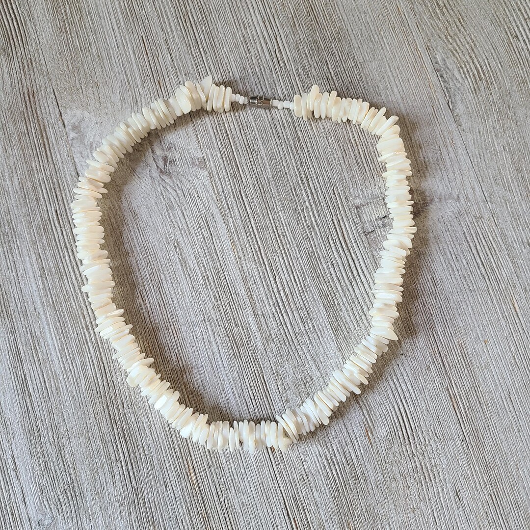 Vintage Puka Shell Necklace 1970's White Puka Shell Necklace 70s Shell ...
