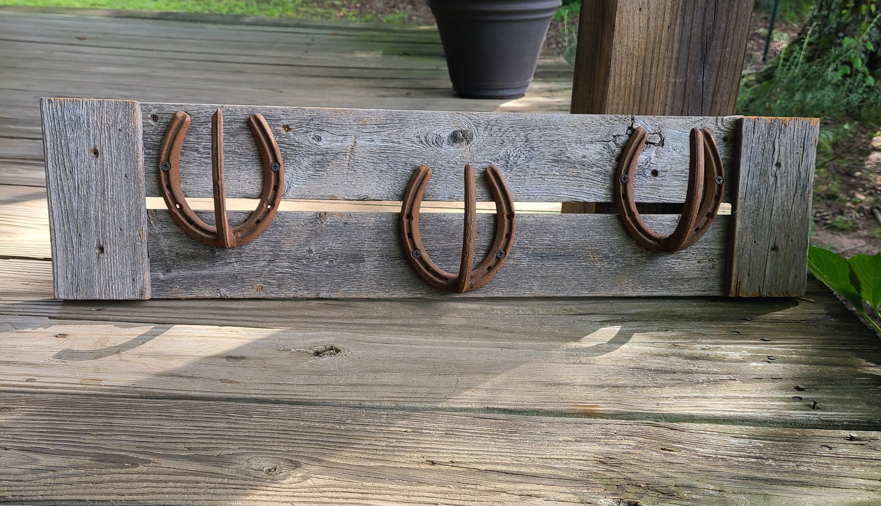 Vintage Rustic Horseshoe Coat Rack Western Coat Rack Rustic Hat Rack ...