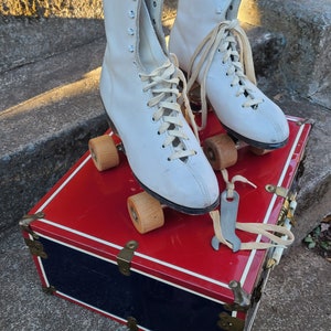 Vintage Roller Skates With Case 1950s Roller Skates With Wooden Wheels ...
