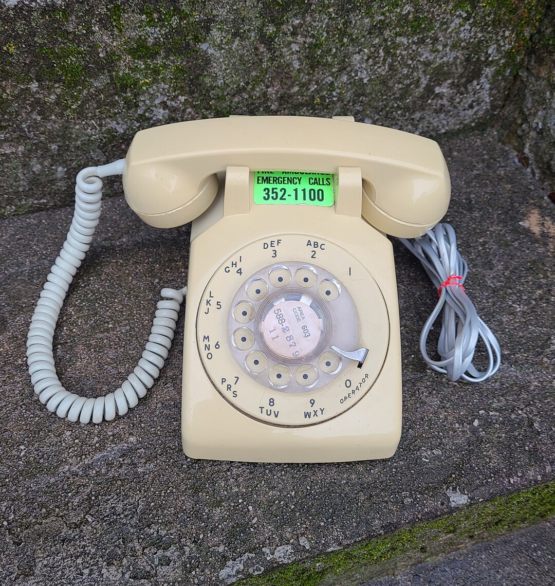 Vintage Pale Gold/beige Phone 1980's Rotary Phone Vintage Beige Desk ...
