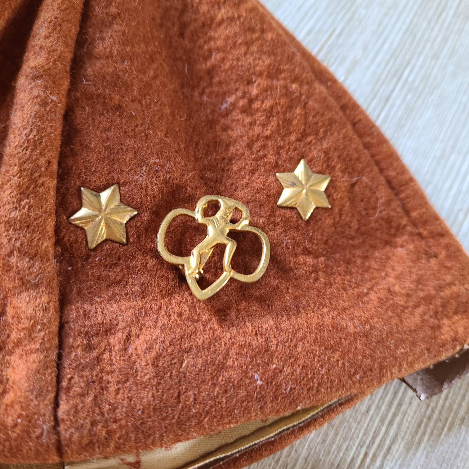 Vintage Brownie Hat With Pins and Bracelets 1960's Brownie Hinged ...