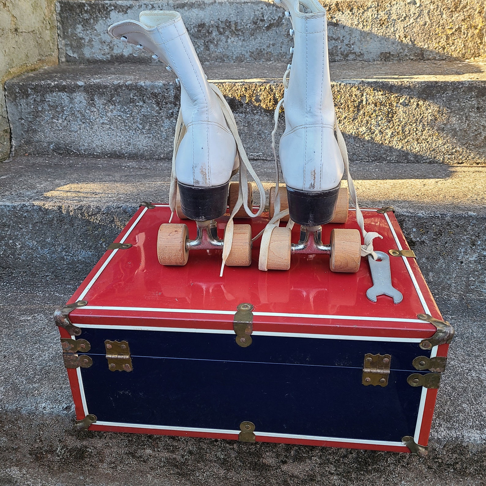 Vintage Roller Skates With Case 1950s Roller Skates With Wooden Wheels ...