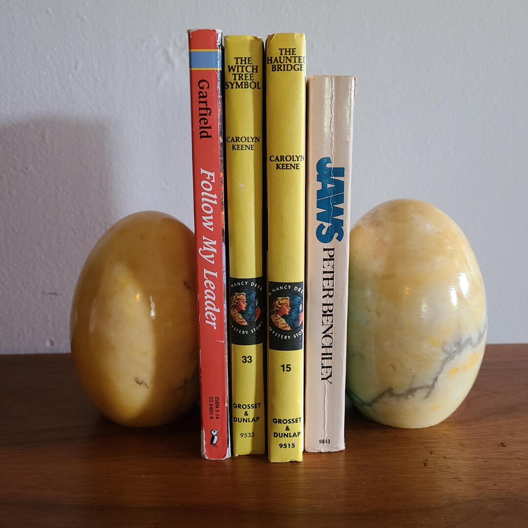 Vintage Marble Bookends 1960's Mid Century Egg Shaped Stone Bookends ...