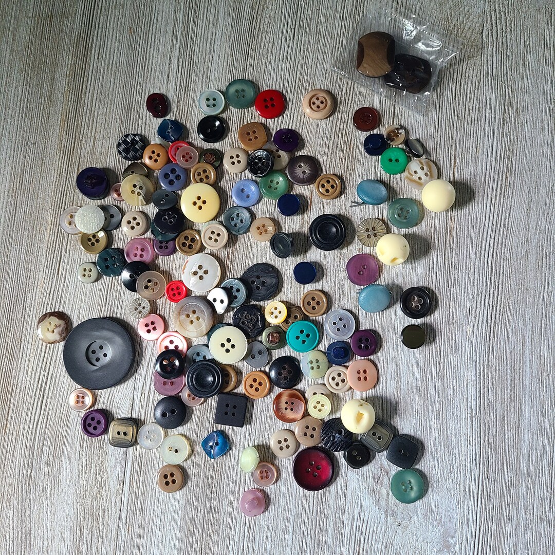 Vintage Assorted Buttons 1960s Buttons 70s Buttons Plastic Buttons ...