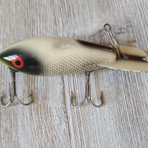 Vintage Fishing Lure 1960s Bomber Fishing Lure in Original Box Bomber ...