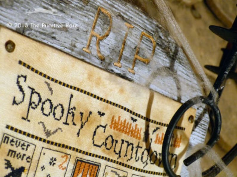 Spooky Countdown: 32 different patterns | Etsy