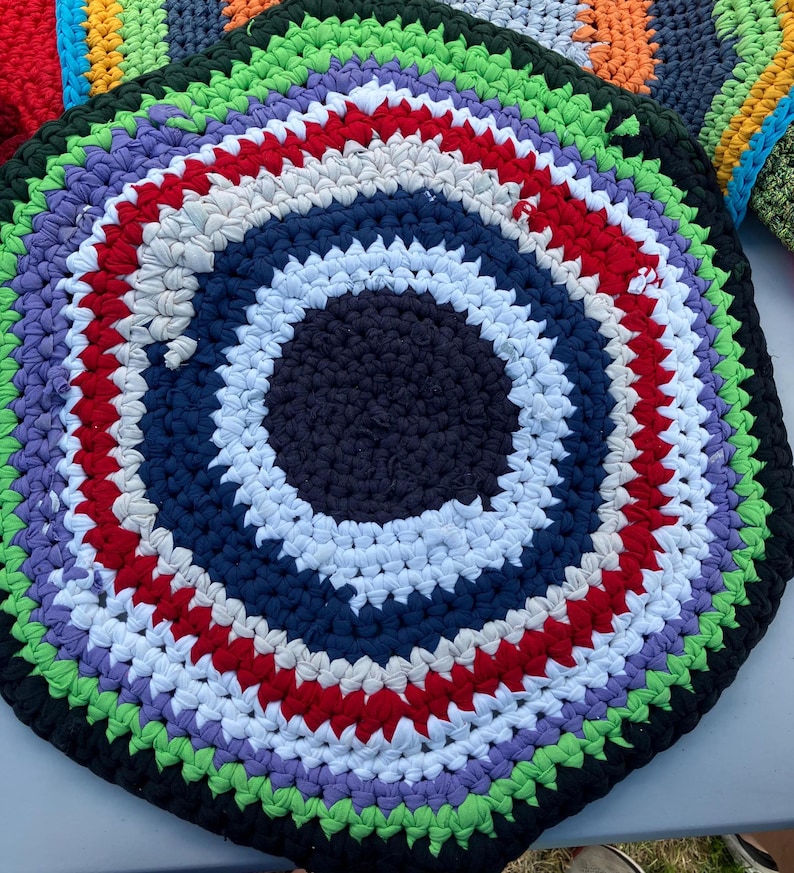 T-shirt Yarn Round Crochet Rug - Etsy