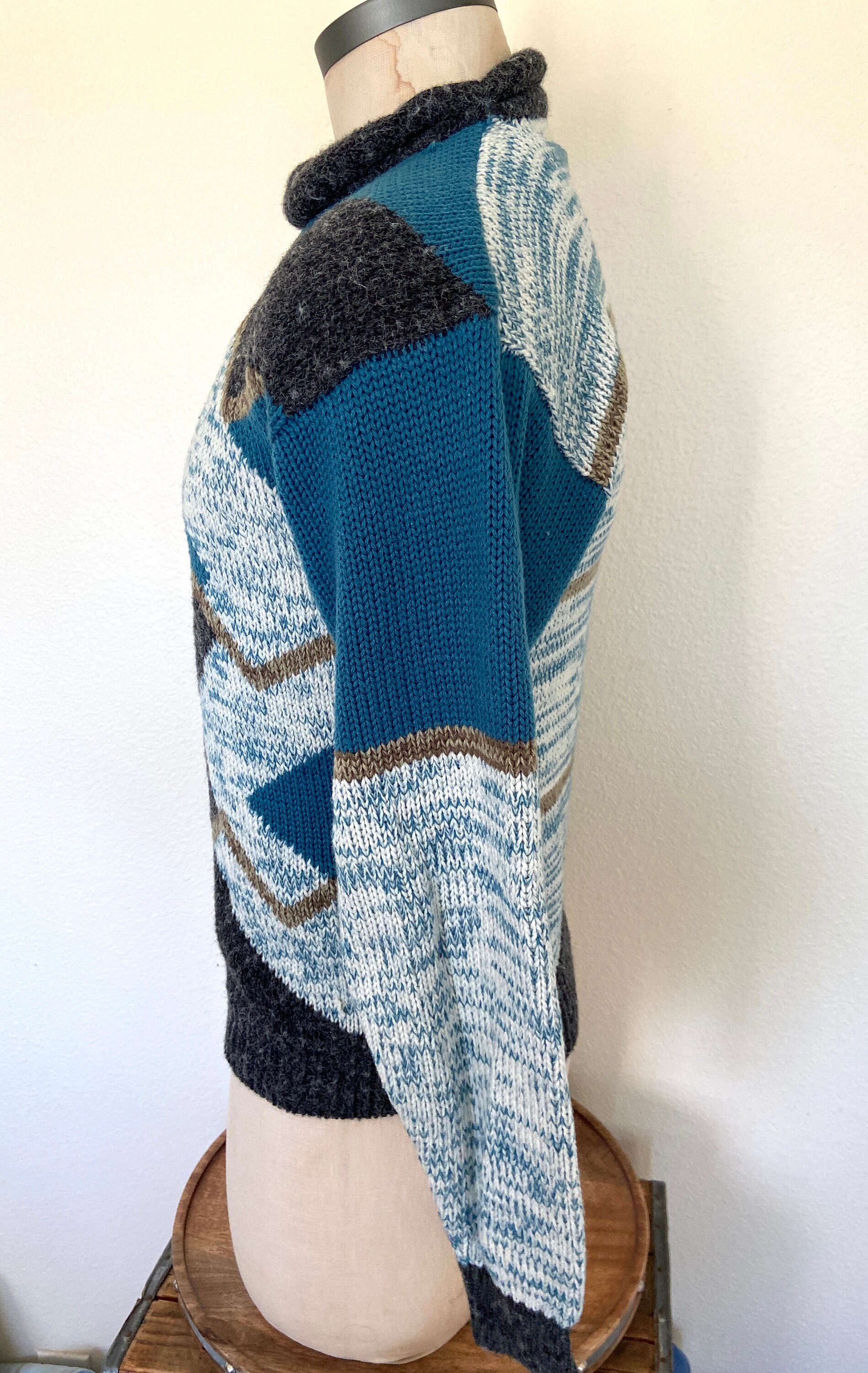 80's Pullover Mens Abstract Sweater - Concept Clothing Company - Size ...
