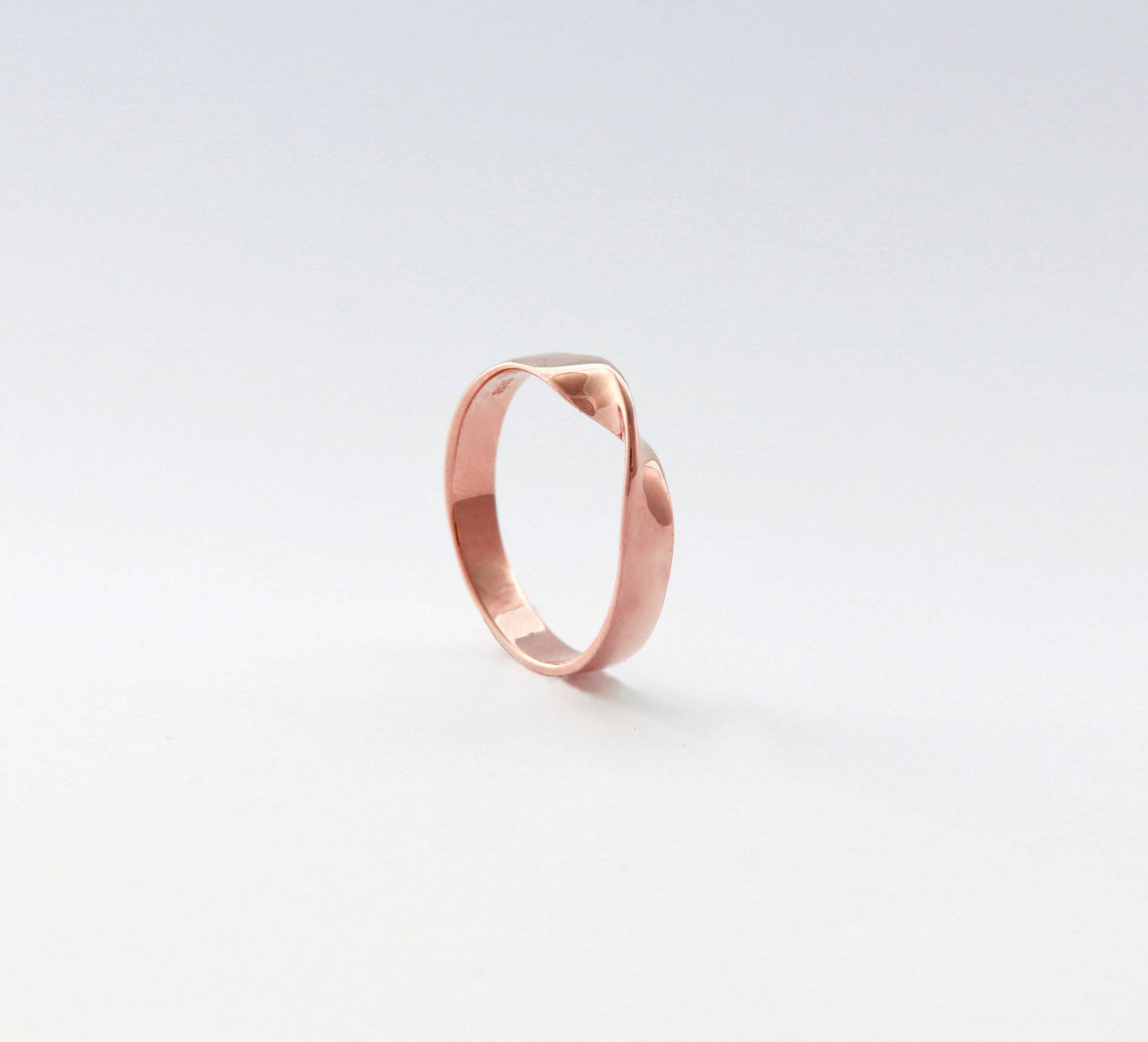 18k/14k Solid White Gold Mobius Ring Twisted Wedding Band | Etsy