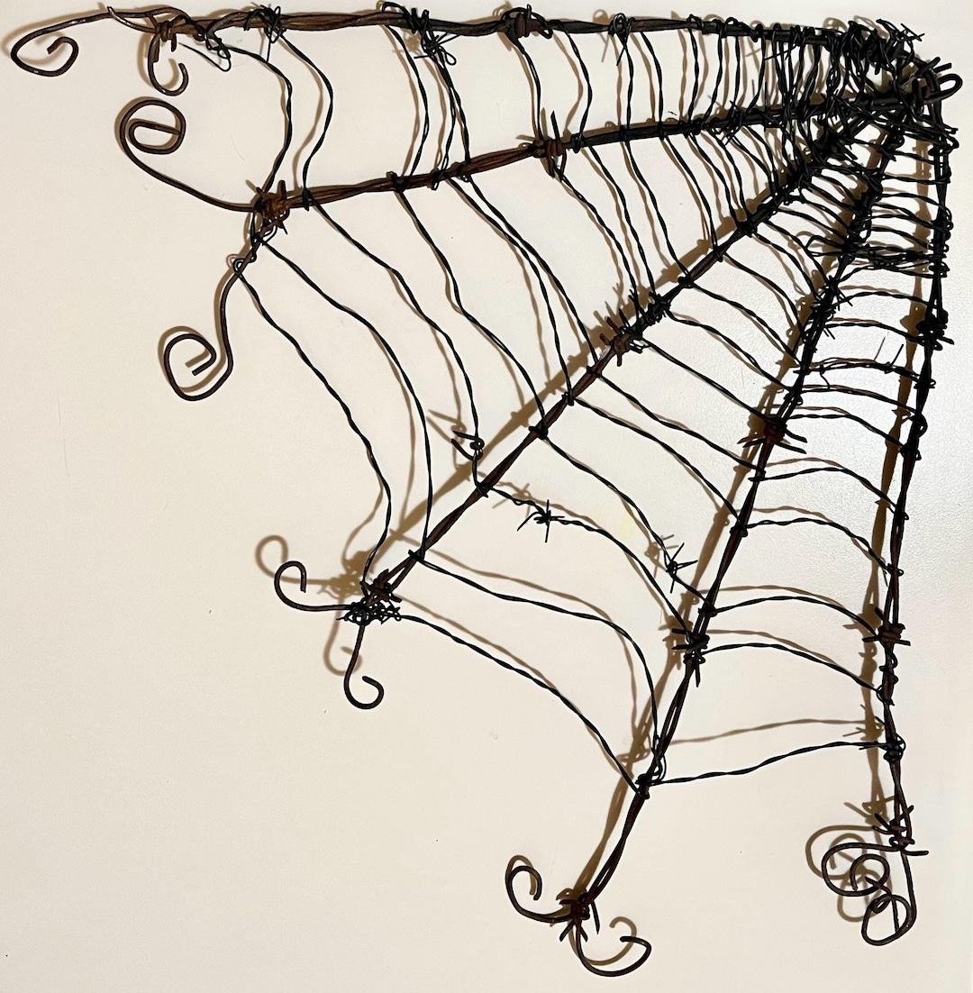 Barb Wire ~ Spider Web ~ Handmade ~ Repurposed ~ Sp@@ky ~ Creepy ...