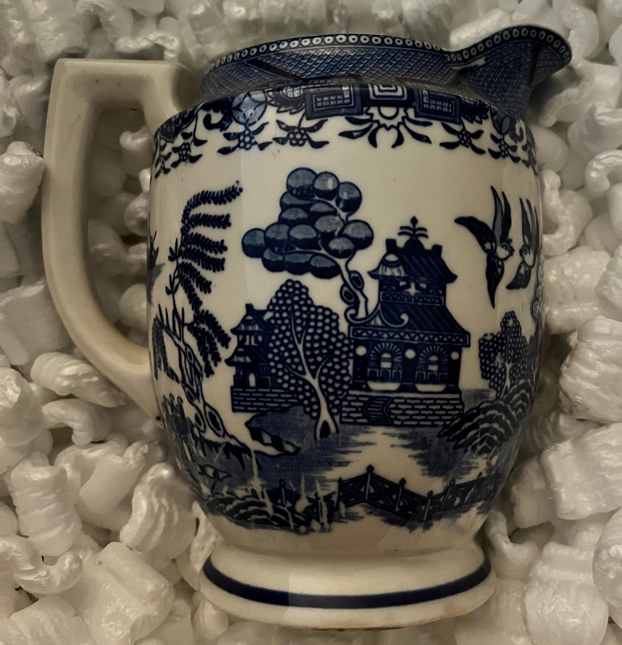 Momiyama ~ Pitcher ~ Made in Japan ~ Blue Willow - Etsy