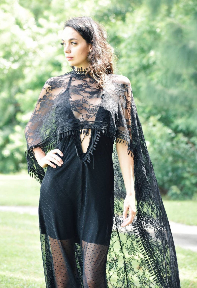 Black Lace Wedding Cape Long Lace Bridal Cape With Fringe | Etsy