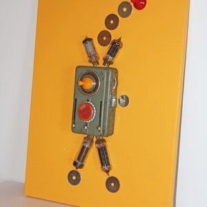 Repurposed Robot Flashlight Man, Steam Punk Soldier, Wall Plaque Art ...
