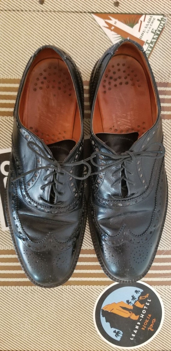 1950's Black Leather Wingtip Shoes! Size 9 - Gem