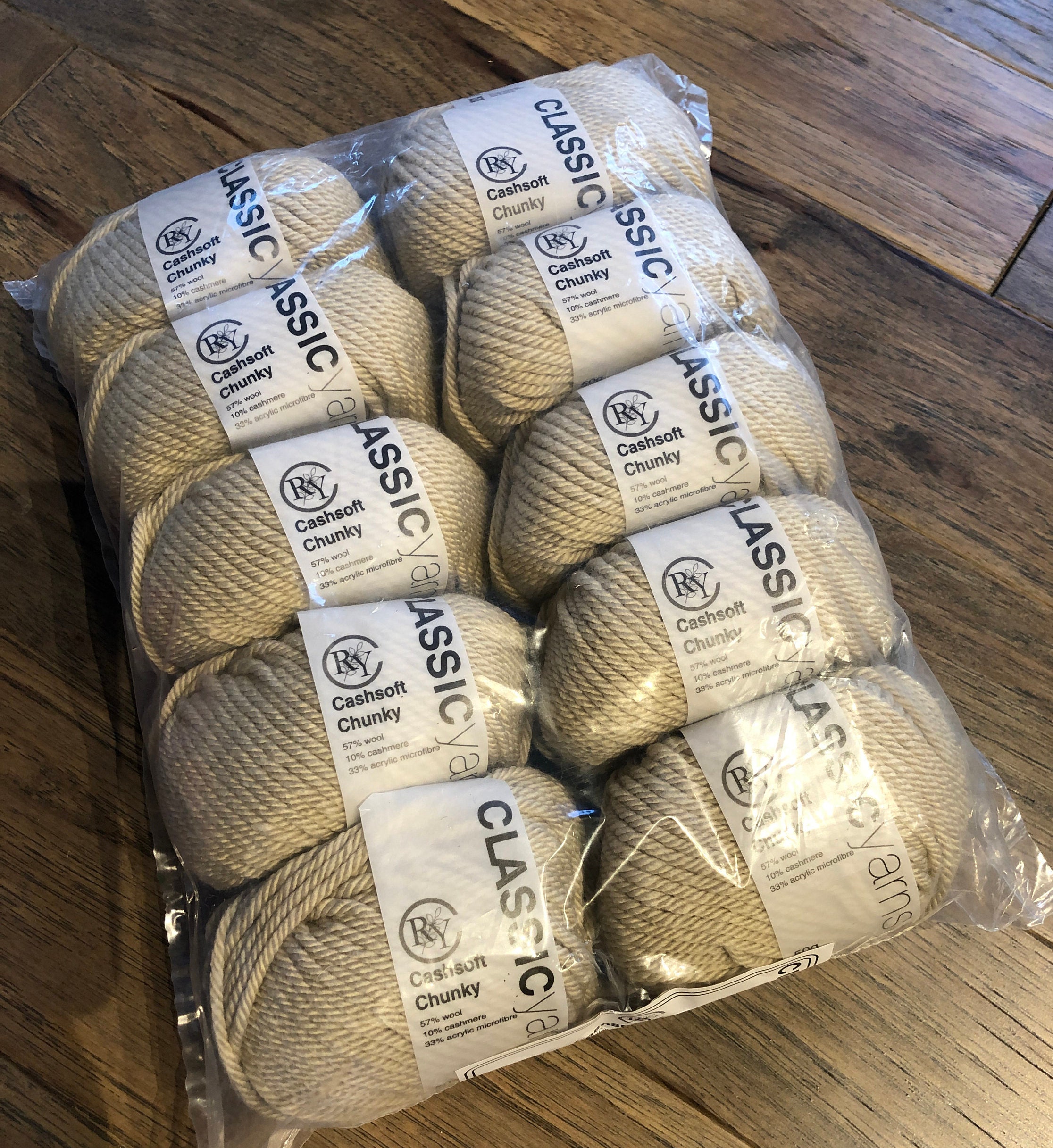 Rowan RY Classic "cashsoft Chunky" Yarn -#sh702-chalk - 30 Skeins ...