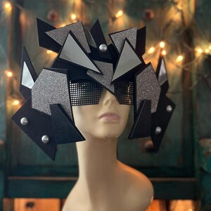 Sukah Synth Futuristische Cyborg Kopfbedeckung Halo Hut Kopfschmuck ...