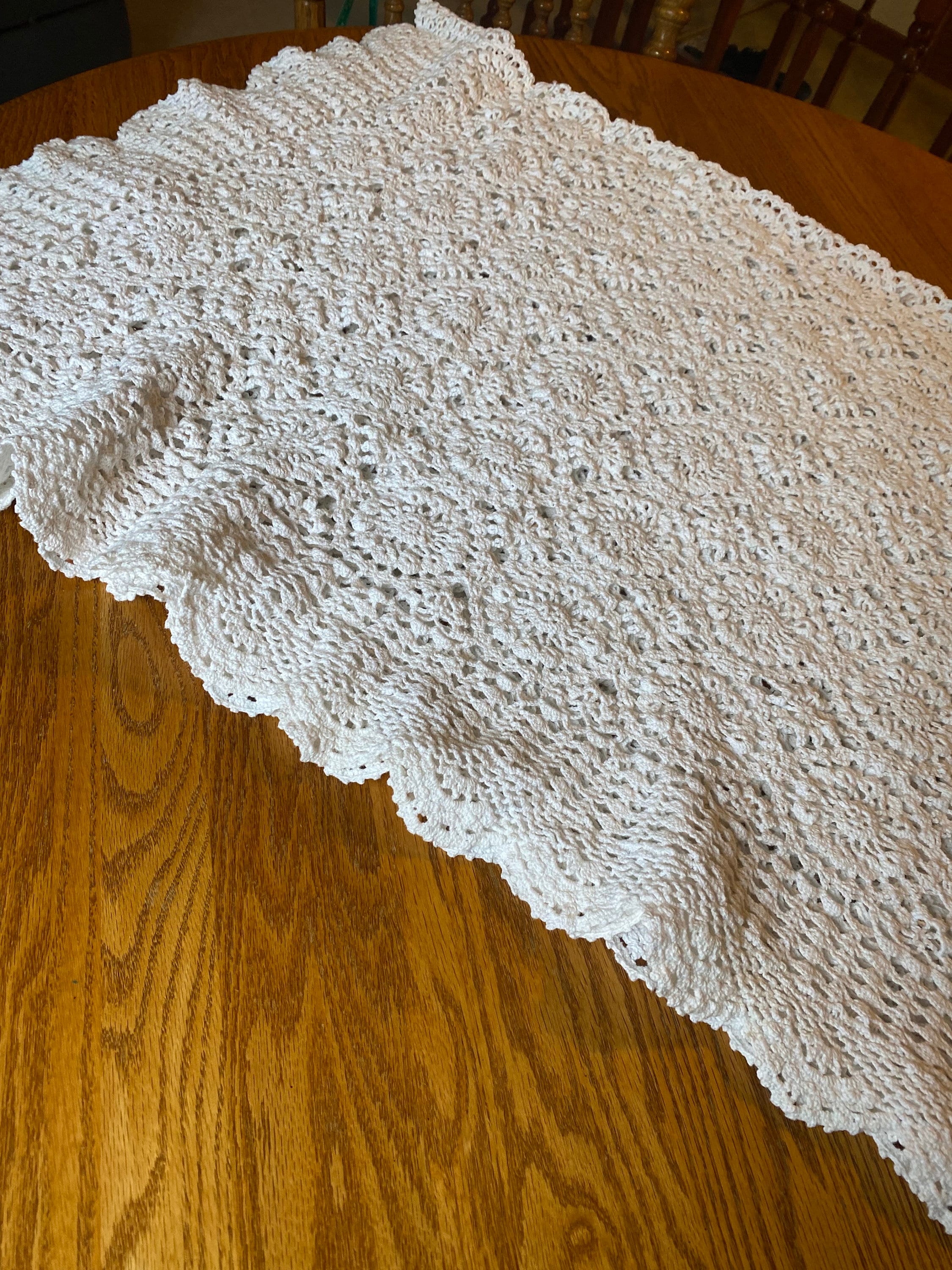 Beautiful White Vintage Lace Rectangle Tablecloth is AMAZING Measuring ...