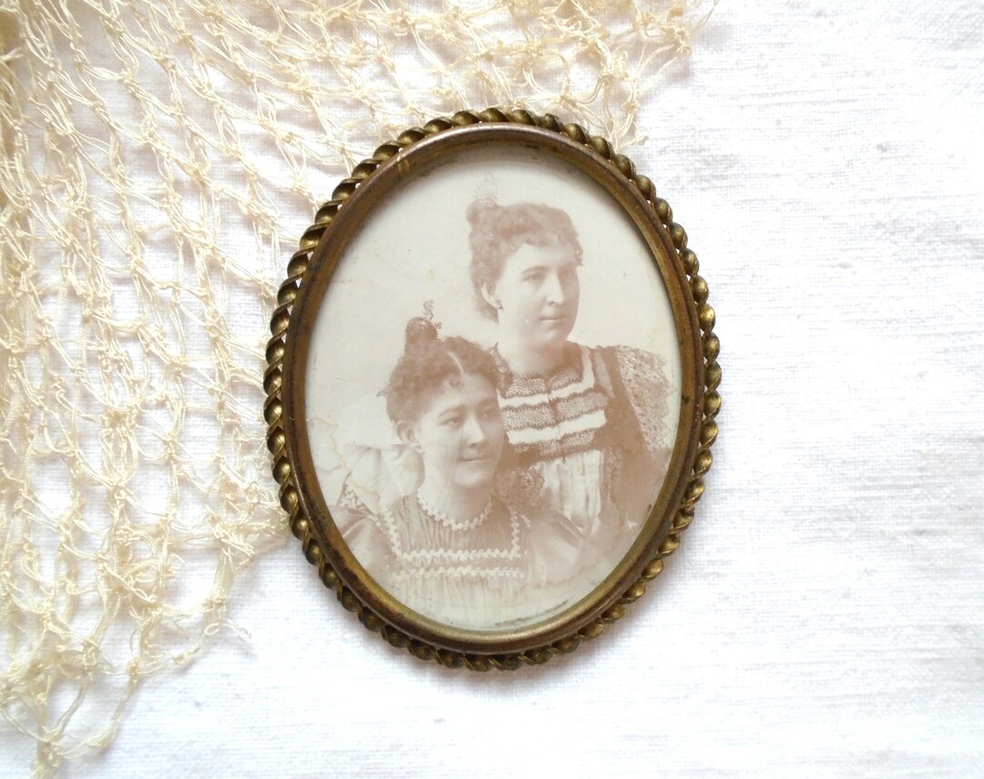 Vintage Metal Picture Frame Oval Frame - Etsy