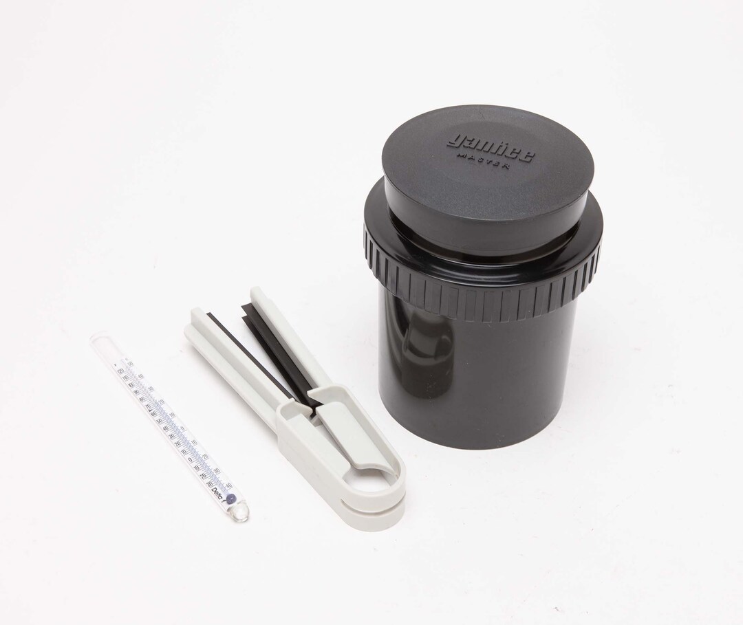 YANKEE MASTER Film Developing Tank + Thermometer & Squeegee - 35mm and ...
