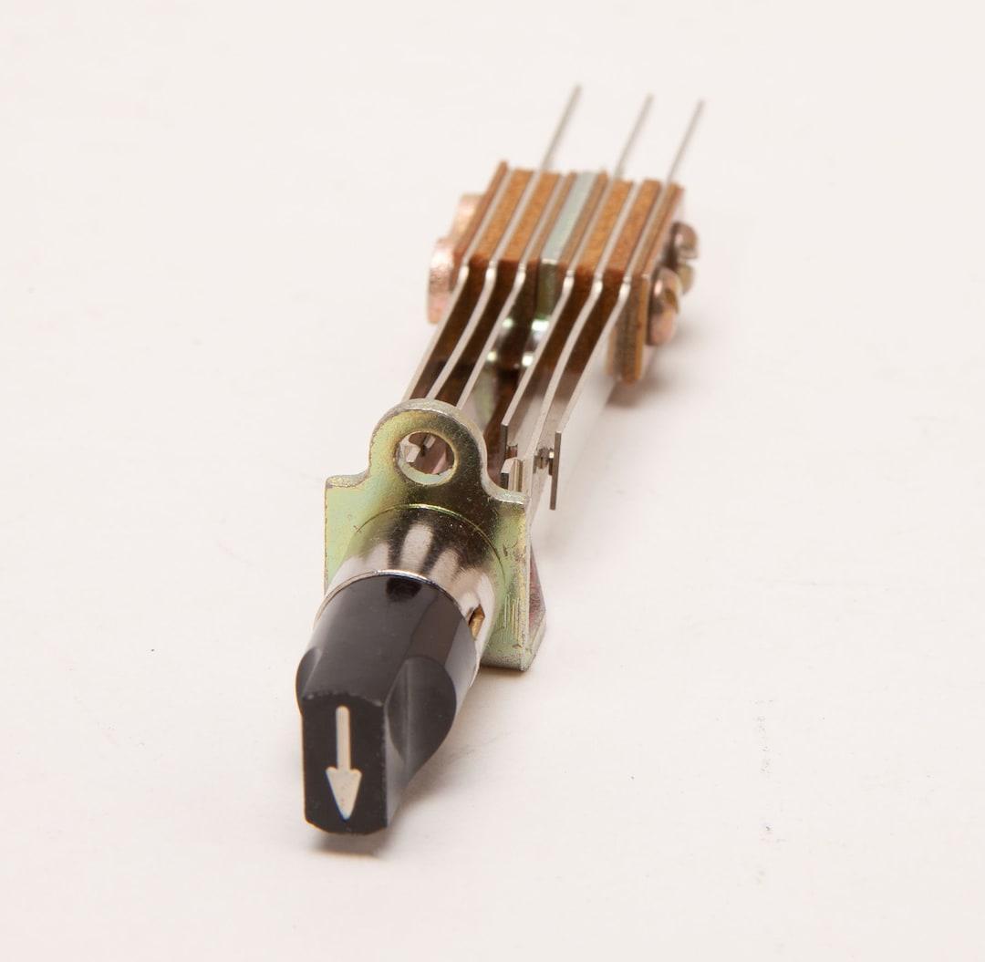 Vintage SWITCHCRAFT 90 Degree Rotary Leaf Switch - Arrow Knob - DP DT ...