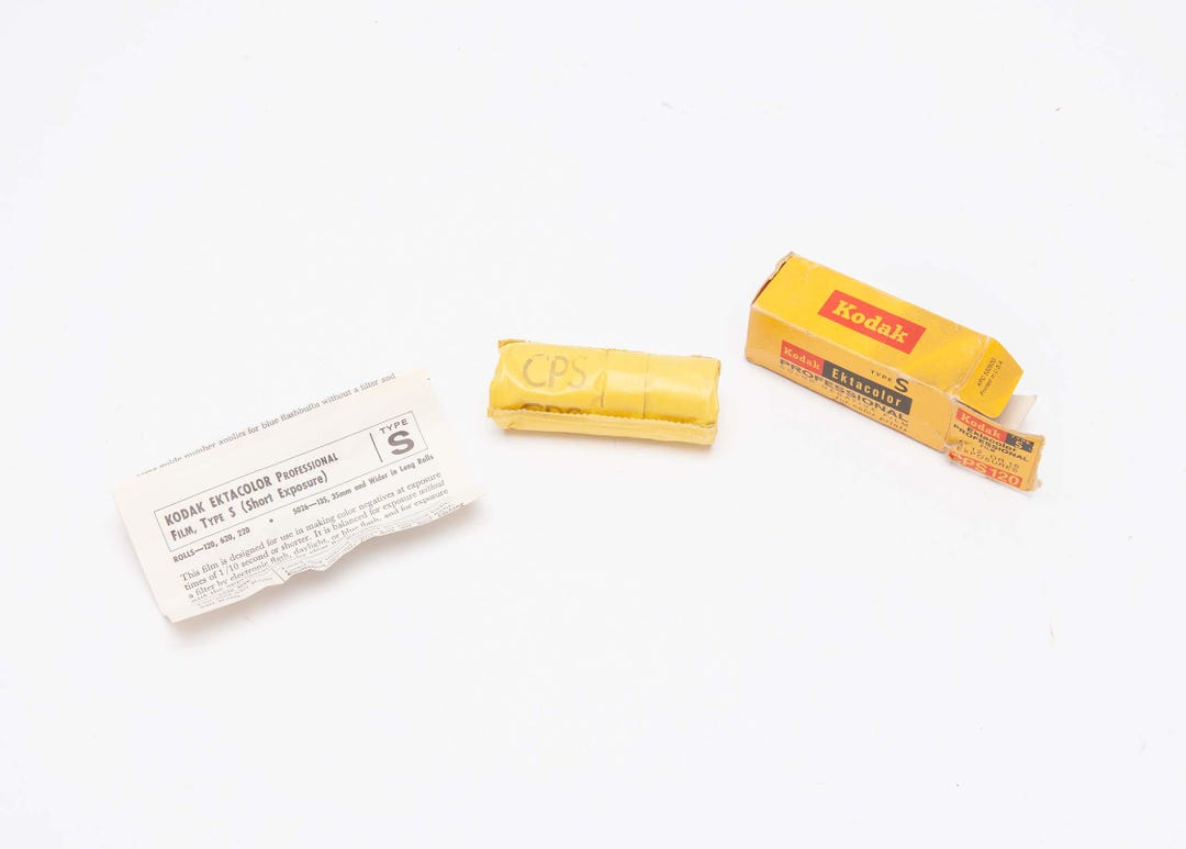 Kodak EKTACOLOR PROFESSIONAL Color Negative Film - Unexposed Roll From ...