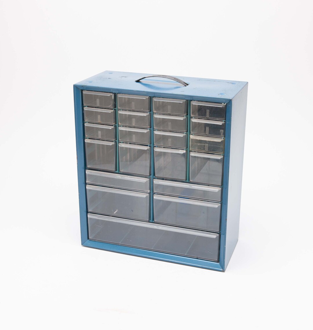 Vintage AKRO-MILS 21 Drawer Cabinet Metal With 5 Sizes of Plastic ...