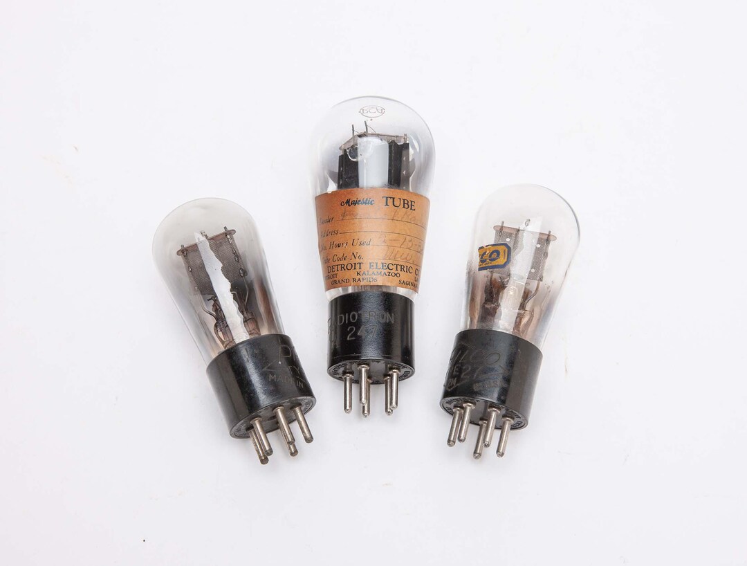 3 Vintage 1930's Vacuum Tubes - "globe" Shape Radio Tubes - - Cool ...