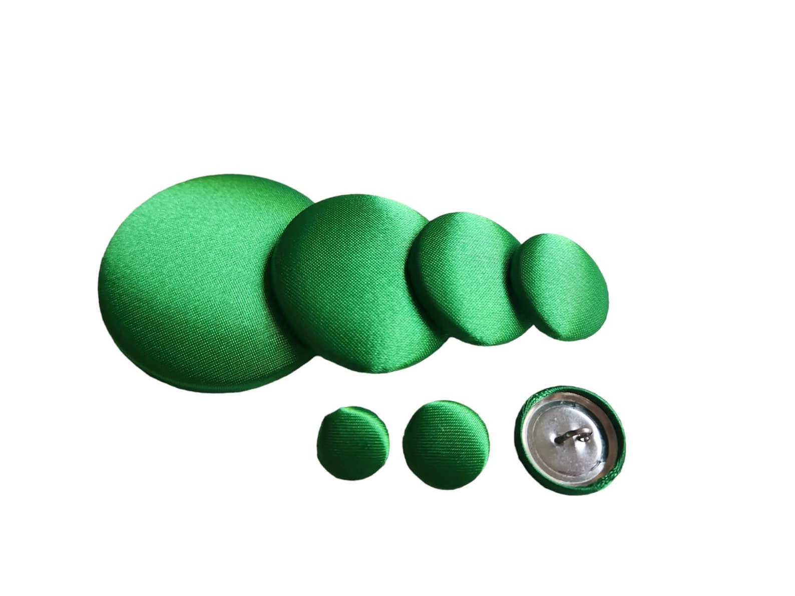 Kelly Green Silk Satin Buttons With a Shank - Elegant Handmade Touch ...
