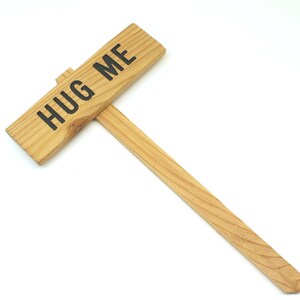 Hug Me Sign, Yard Art, Outdoor Marker, Tree Hugging, Gardener Gift, Fun ...