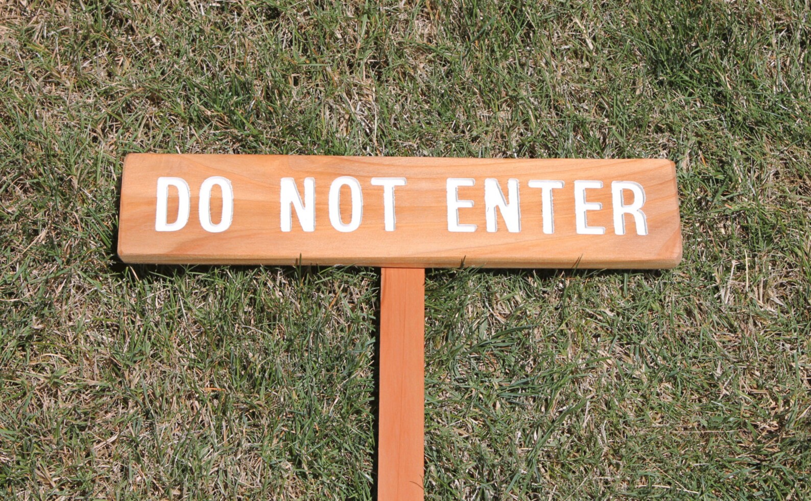 DO NOT ENTER Wooden Yard Sign Private Sign Stay Out Sign No - Etsy