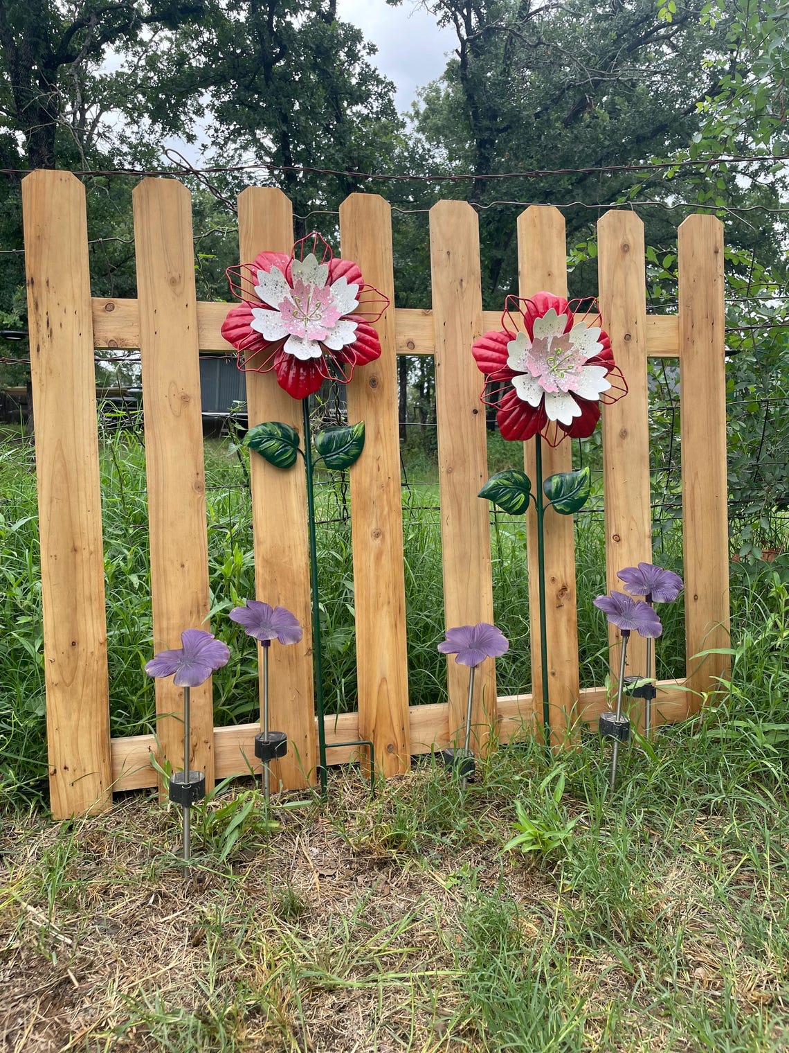 32" Tall RED FLOWER Stake - Layered Heavy Metal Flower Yard or Garden ...