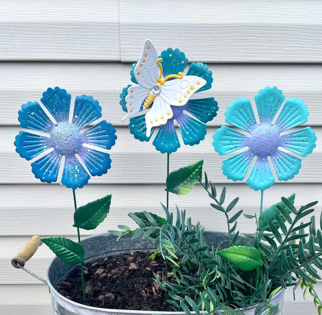 DELIGHTFUL BLOSSOMS W/a Butterfly Set of 3 Blue Flower Stakes / 21 ...