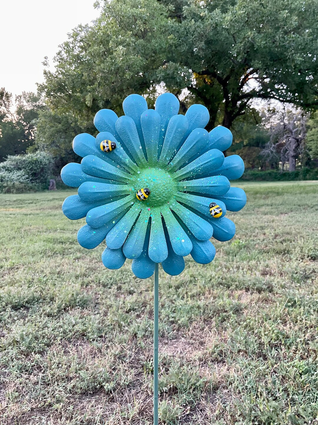 Blue Metal Flower W/bumblebees Yard Stake 36" Tall - Hand Painted Blue ...