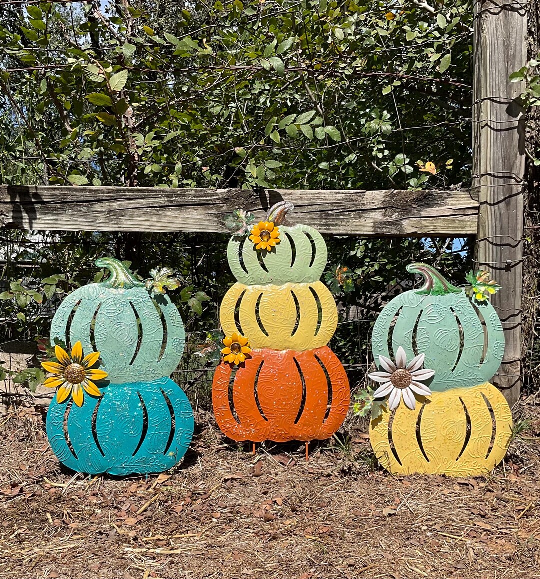 1 Stacked Pumpkin With a Sunflower Garden Stake Glittery, Metal Pumpkin ...