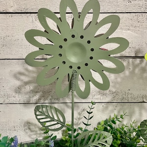 Set of 3 Wiggly Flowers on a Spring Flower Pot Stakes - Orange Pink ...