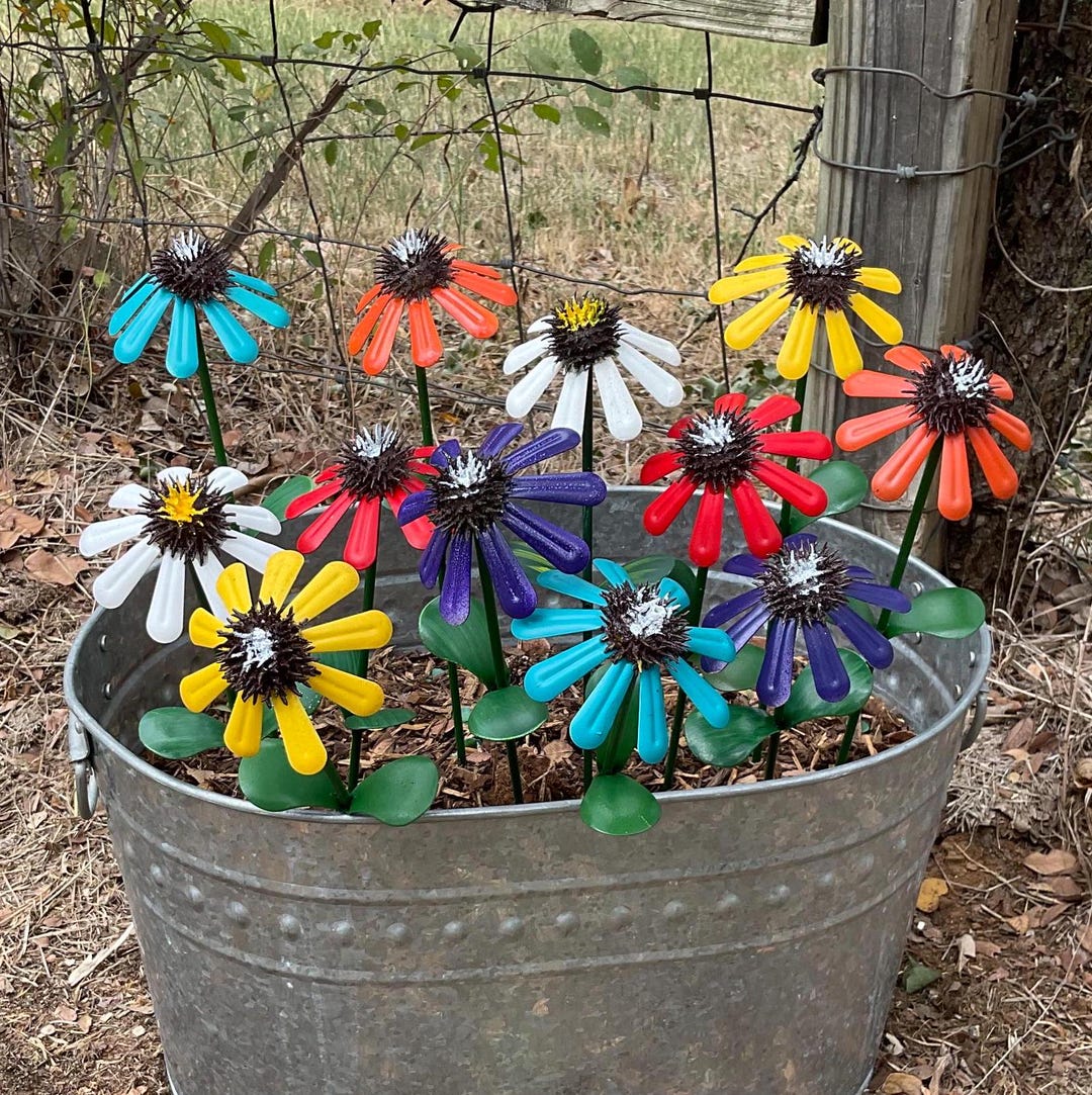Iron CONEFLOWER Stakes 15" High - Vibrant Color Metal Garden Flowers ...