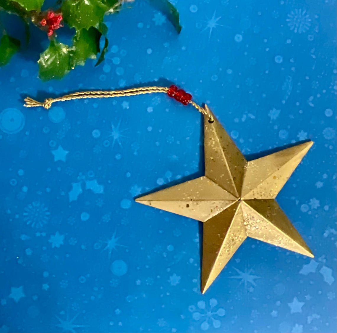 Large Gold Star Gift Tag or Tree Ornament, Glittery Hanging Metal Star ...