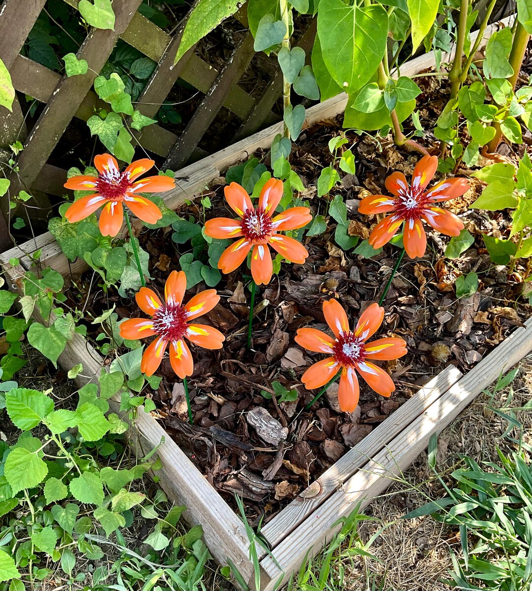 Set of 5 Awesome Metal WILDFLOWERS / 13 High Orange Metal Flower Stakes ...