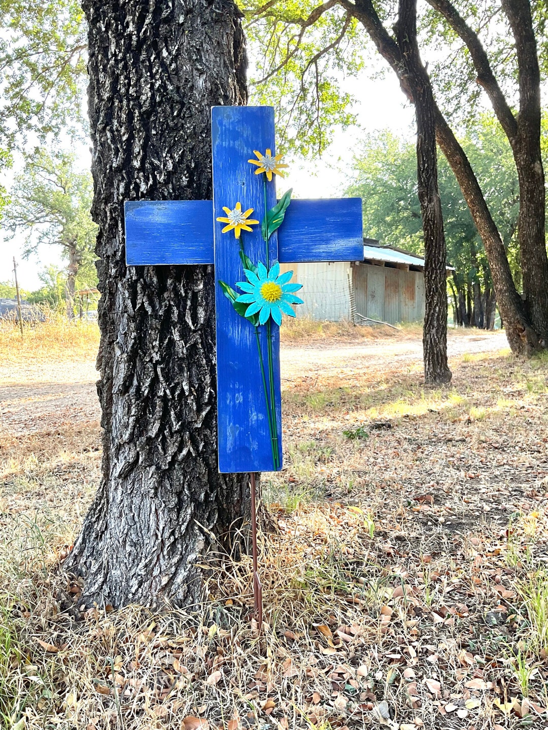 Blue Wood Cross Embellished With Metal Daisies Yard Stake 32" High ...